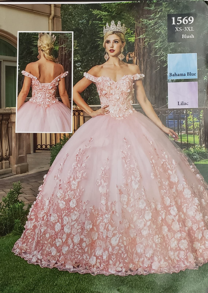 Dancing Queen | Alborada Quince - 1569 | Alborada Brides Inc.